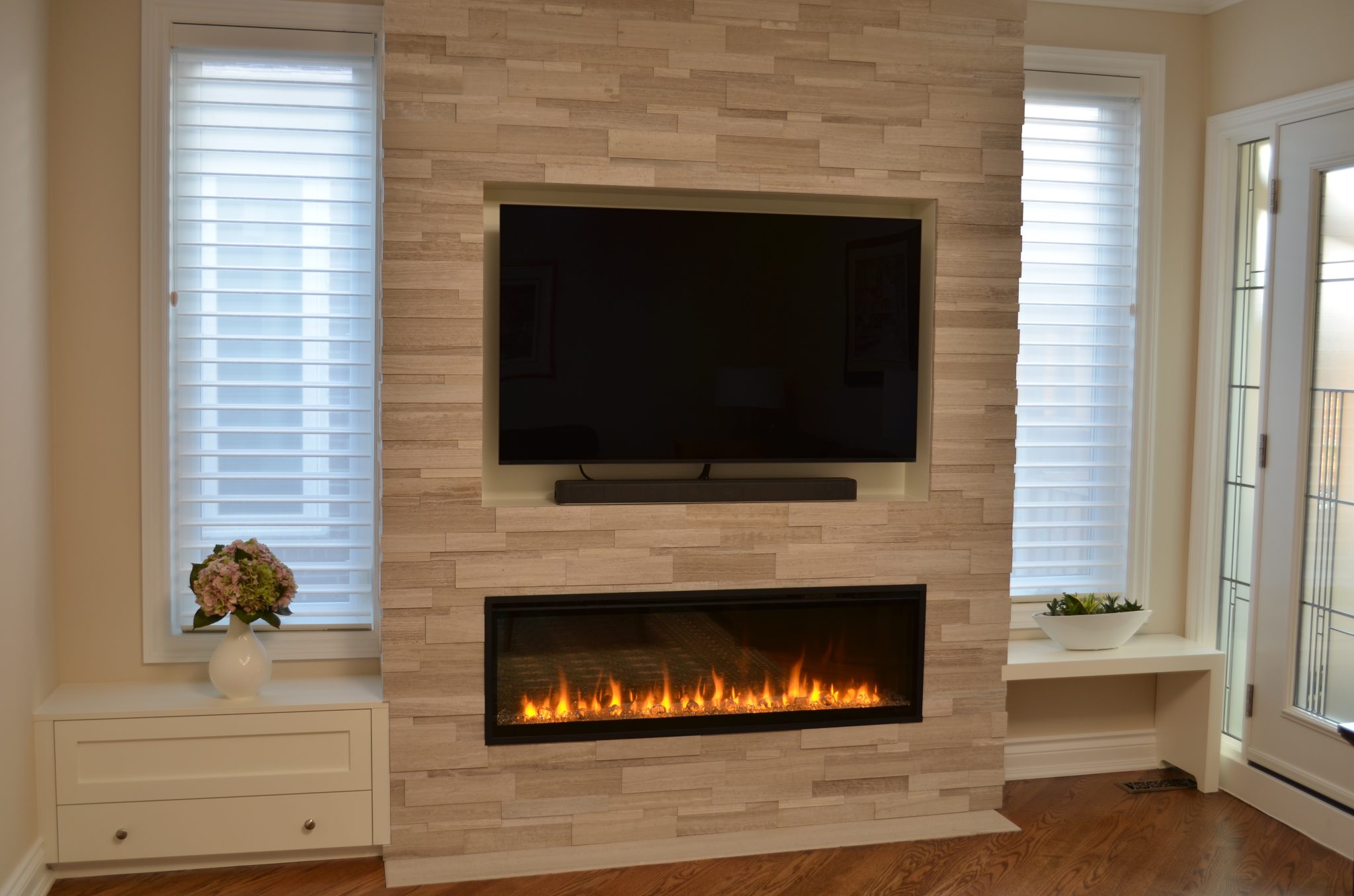 A Guide to Stone Veneer Panels for Stunning Fireplace Makeovers ...