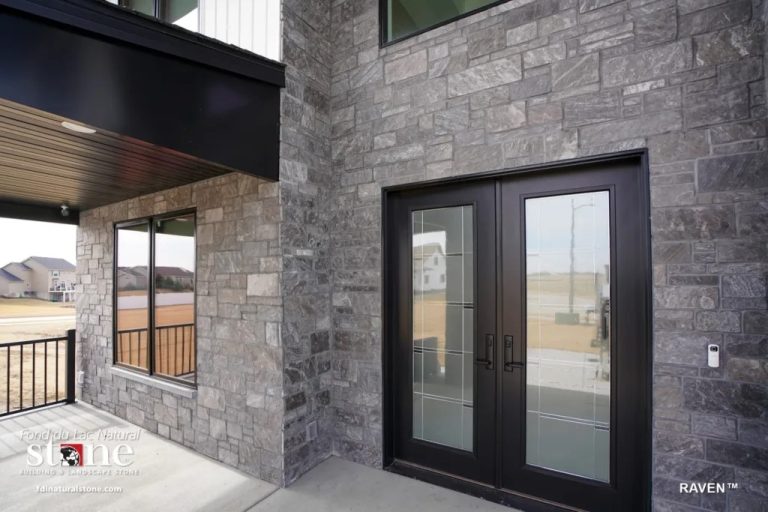 Stonerox Raven natural stone veneer | Stylish Fireplaces
